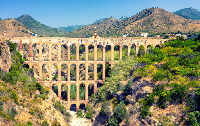 Andaluzja: Malaga z Londynu za £12 w dwie strony - Podróżnik UK